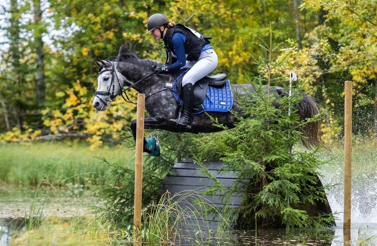 Thilde Holm: Military stjal mit hjerte - Ridehesten.com